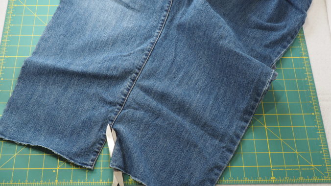How to Take Apart Jeans for use in Quilts and Crafts - Create with Claudia