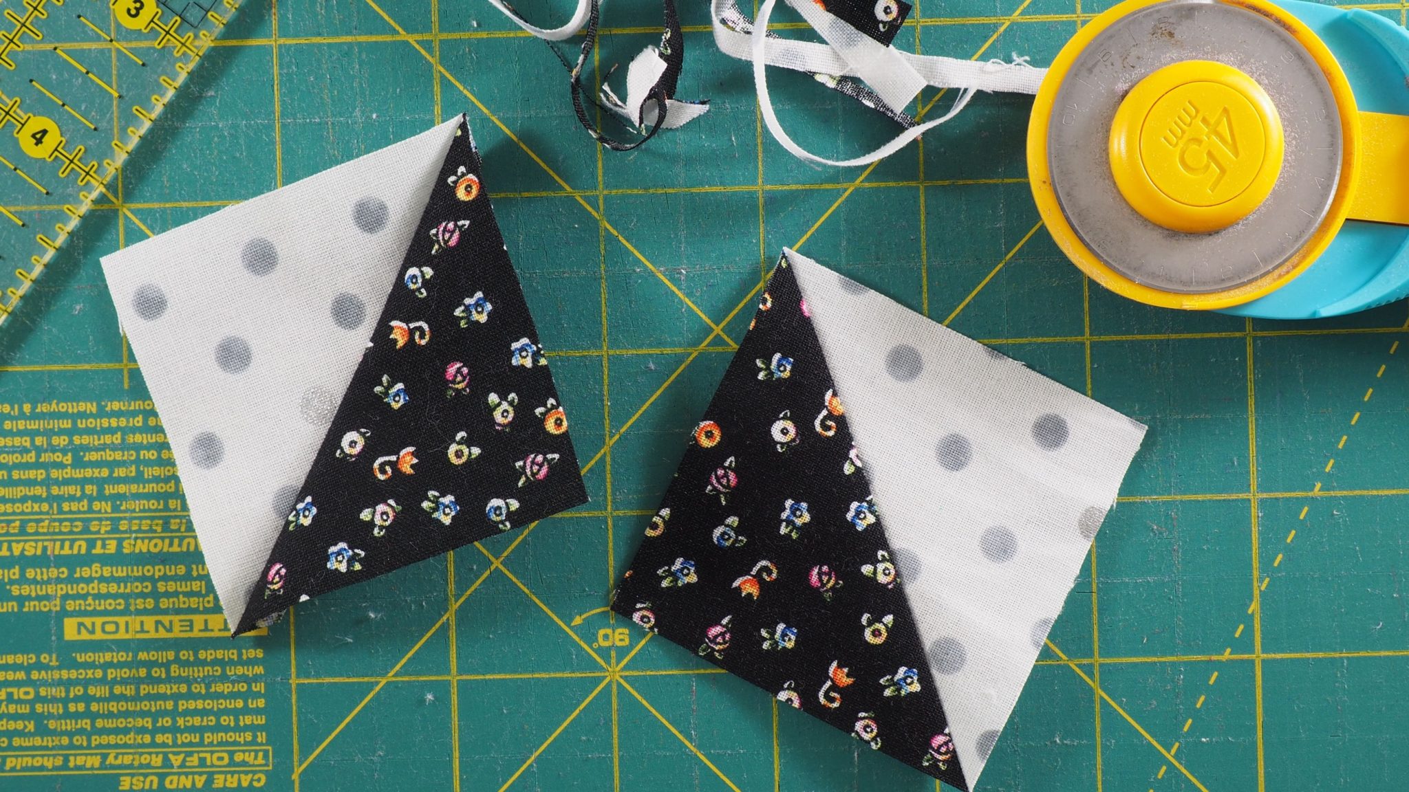 Halloween Cats Table Runner Pattern - Create with Claudia