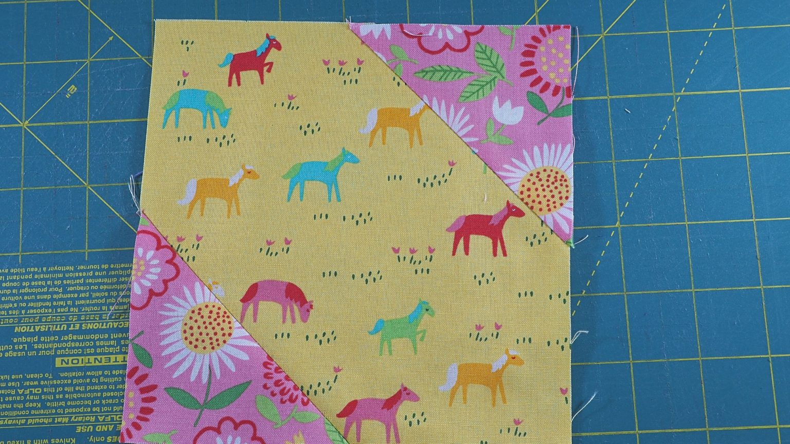 How to Make a 12 1/2" Variable Sawtooth Star Quilt Block - Create with ...