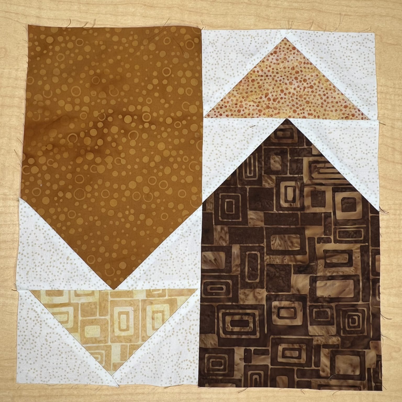 How to Make a Modern Double Arrow Quilt Block - Create with Claudia
