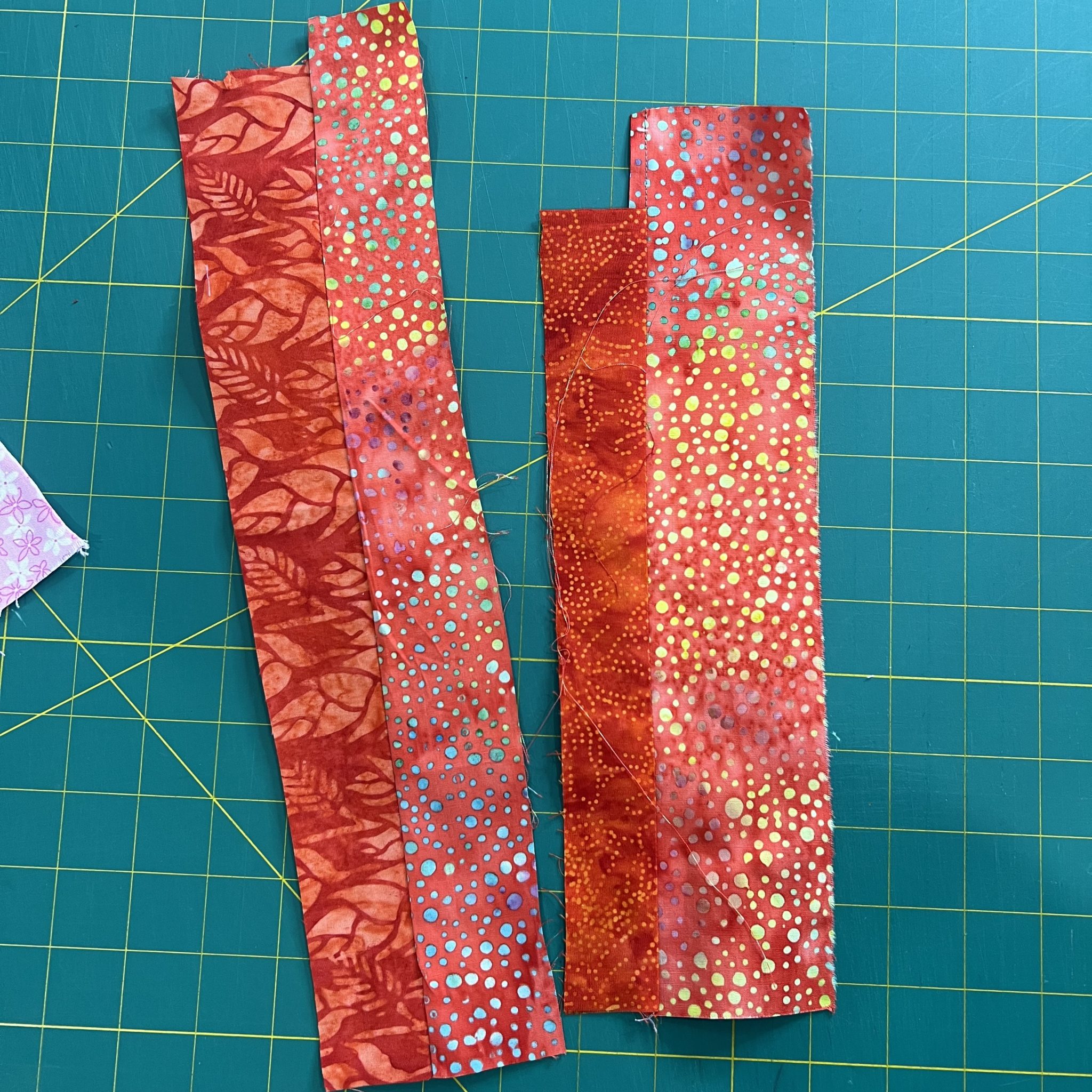 How to Make Improv Monochromatic Strip Quilt Blocks with Scraps ...