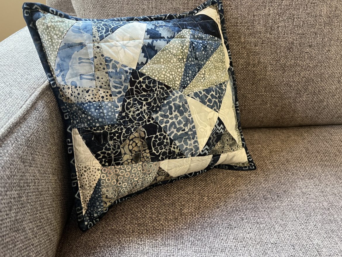 How to Make a Crumb Quilting Envelope-Style Throw Pillow - Create with ...