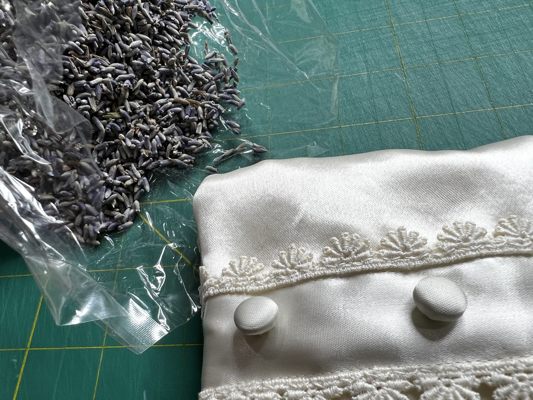 DIY Lavender Sachets - How to Make a Sachet out of an Old Wedding Dress ...