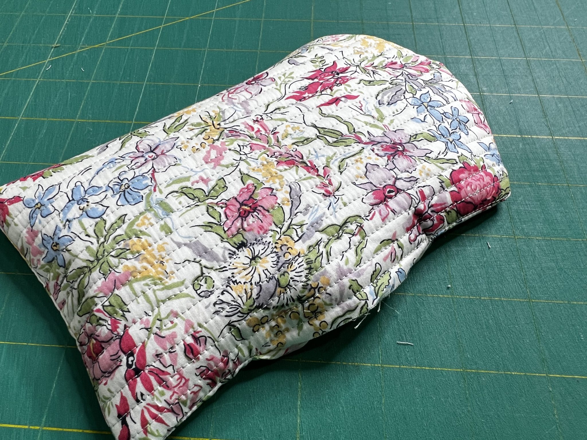 How to Make a Quilted Business Card Case - Create with Claudia