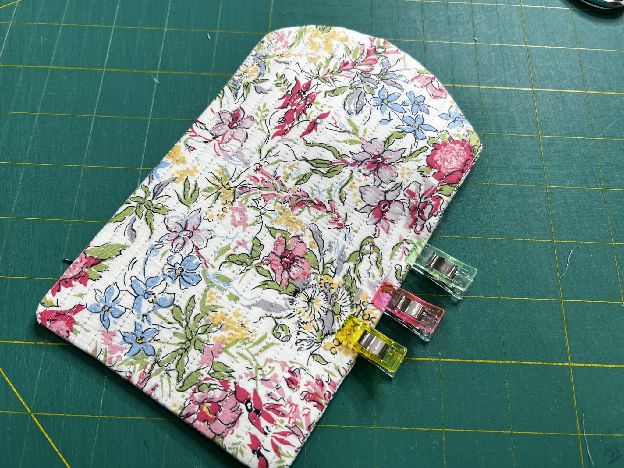 How to Make a Quilted Business Card Case - Create with Claudia