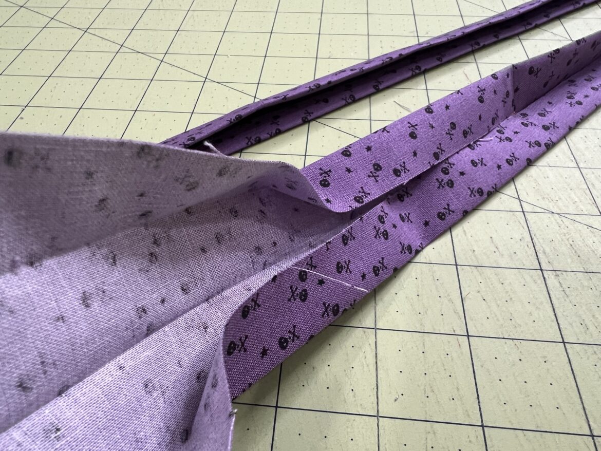 DIY Reversible Jumbo Tote Bag Made with 10" Precuts - Create with Claudia