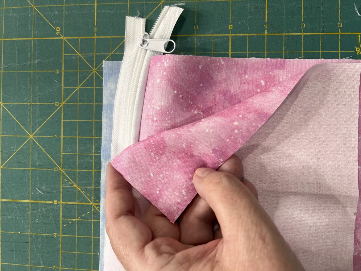 Easy Easter Egg Zipper Pouch Tutorial - Create with Claudia